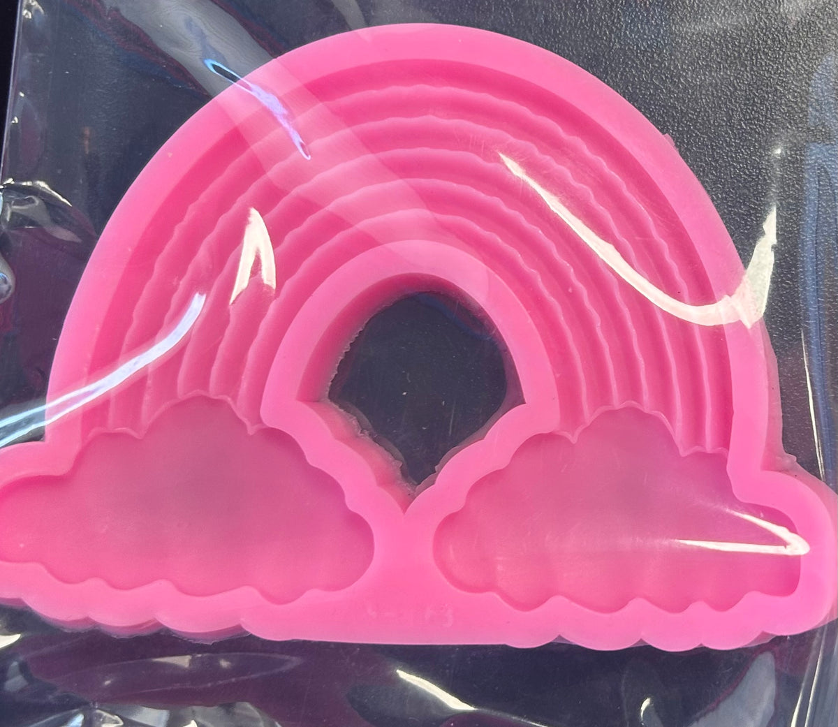 Silicone Mold - Rainbow $5.99 – Bakersworldusa