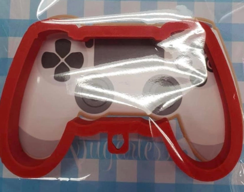 Game Controller Cookie Cutter $5.50 – Bakersworldusa